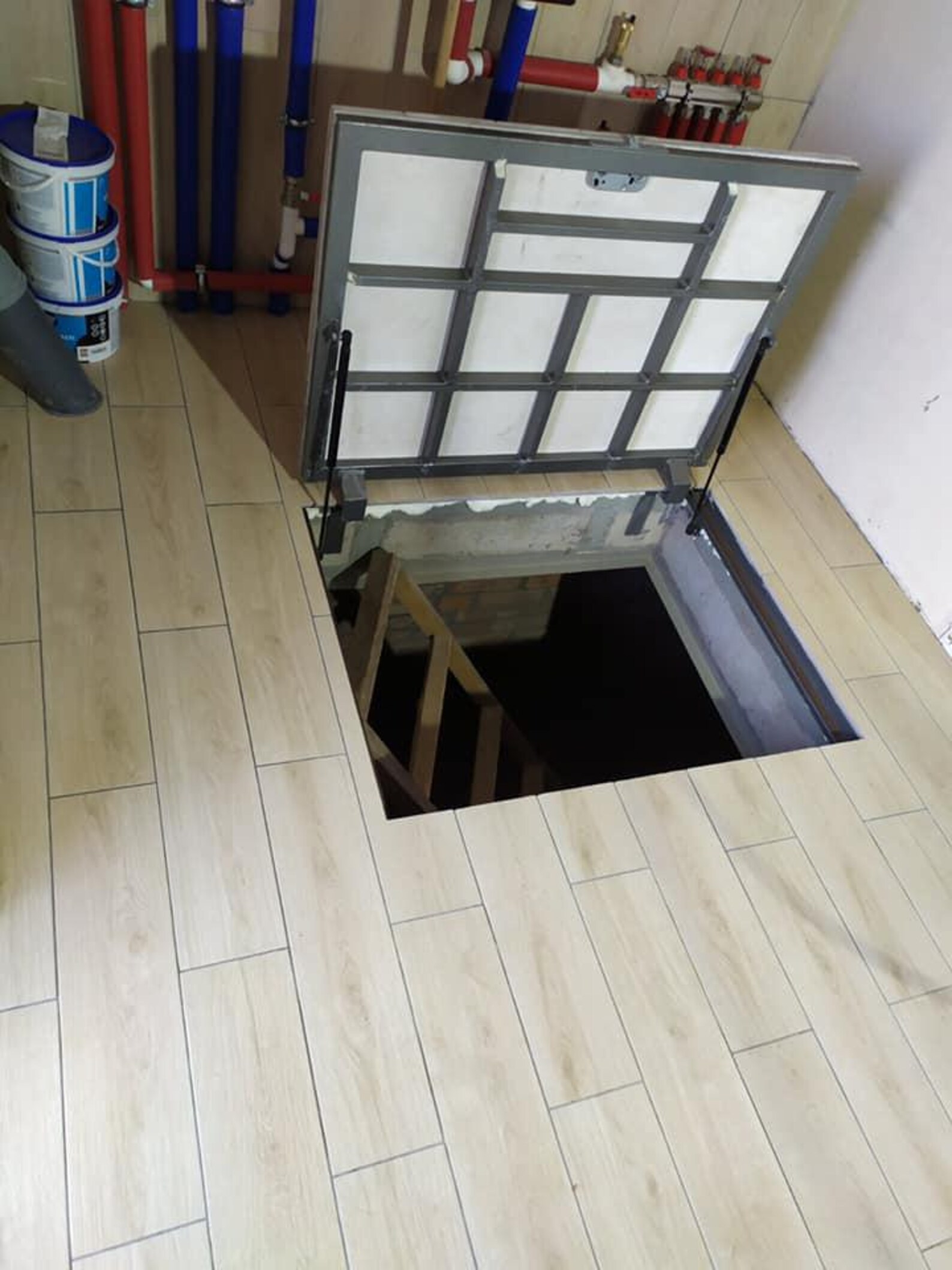Custom Hatch Door for Ceramic Tiles and Laminate Floor Hidden Flush ...