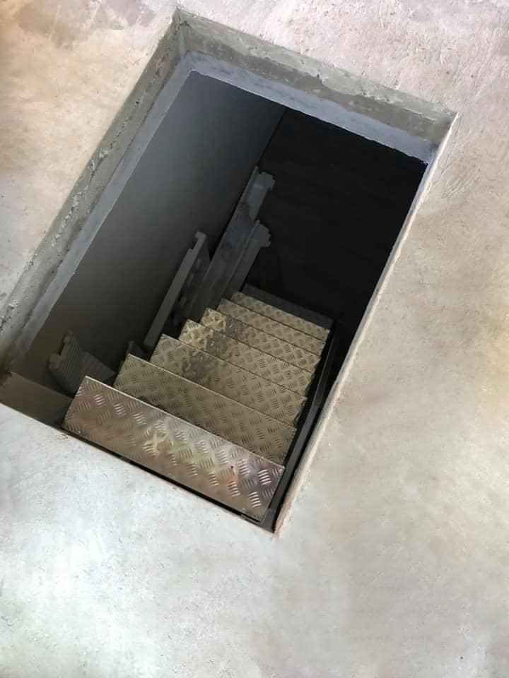 Custom Access Hatch for Laminate or Ceramic Floor, Manhole Hatchway ...