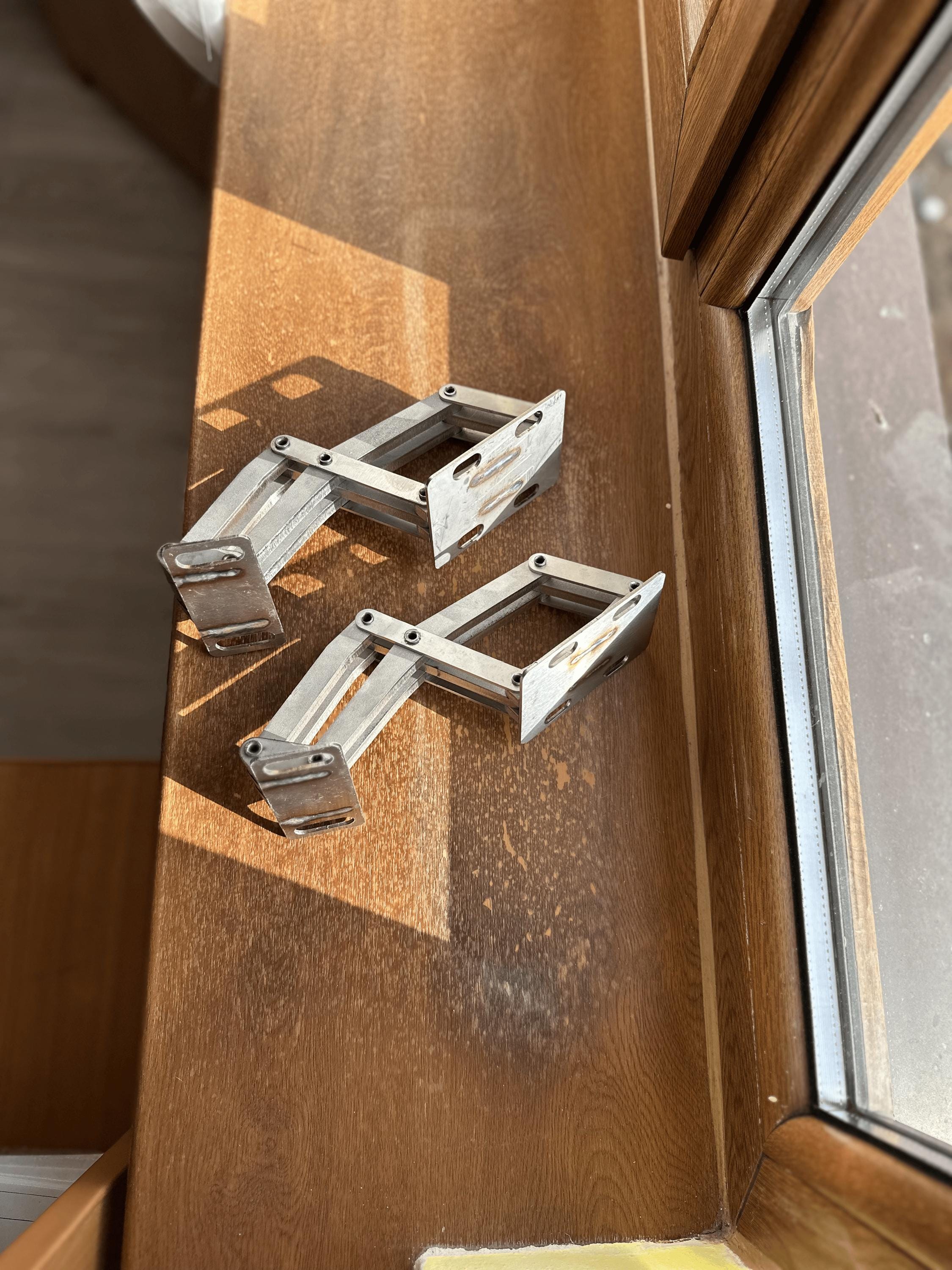 Durable Articulated Scissor Hinges for Heavyweight Swing Doors Heavy ...