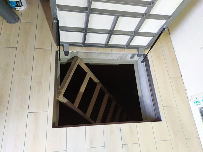 Custom Hatch Door for Ceramic Tiles and Laminate Floor Hidden Flush ...