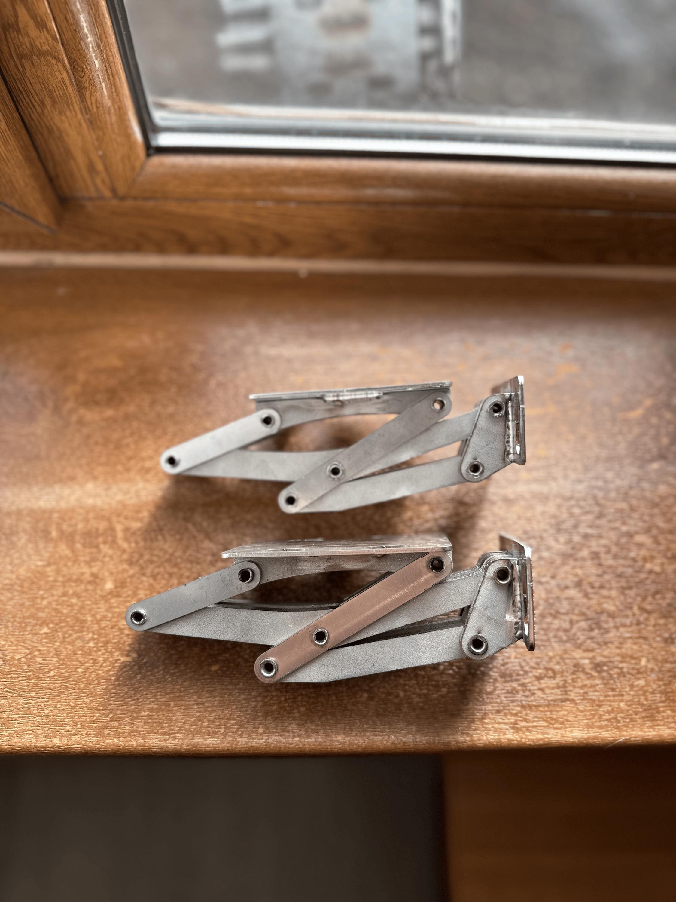 Durable Articulated Scissor Hinges for Heavyweight Swing Doors Heavy ...