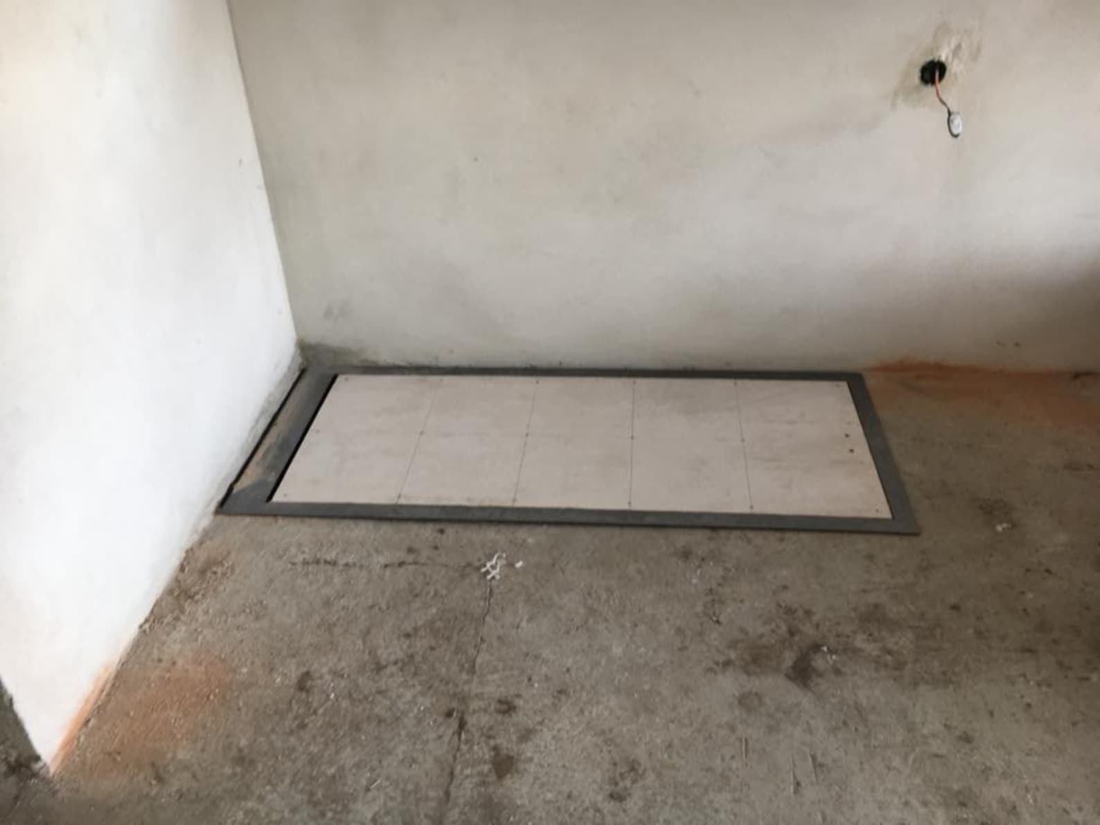 Custom Cellar Access Door Invisible Hatch Door for Attic and Roof ...
