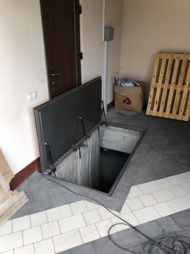 Insulated Floor Hatch Door With Aluminum Diamond Plate Cellar Basement ...