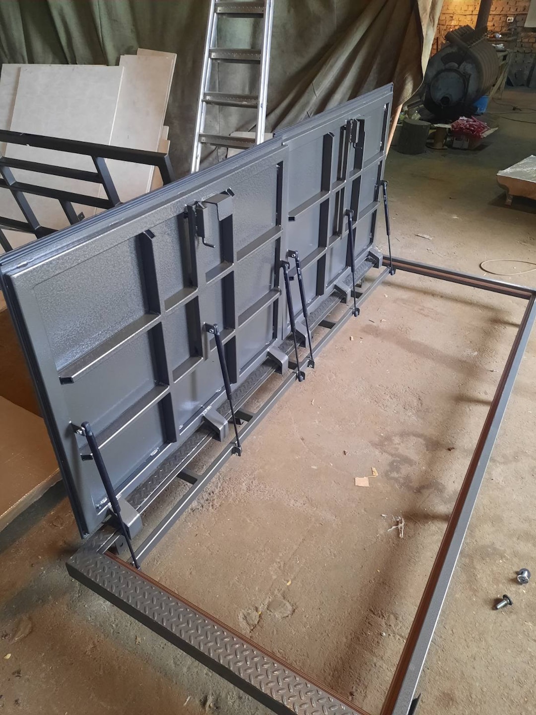 Two-door Hatch for Cellar Basement Garage Pit Cover Outdoor Floor ...