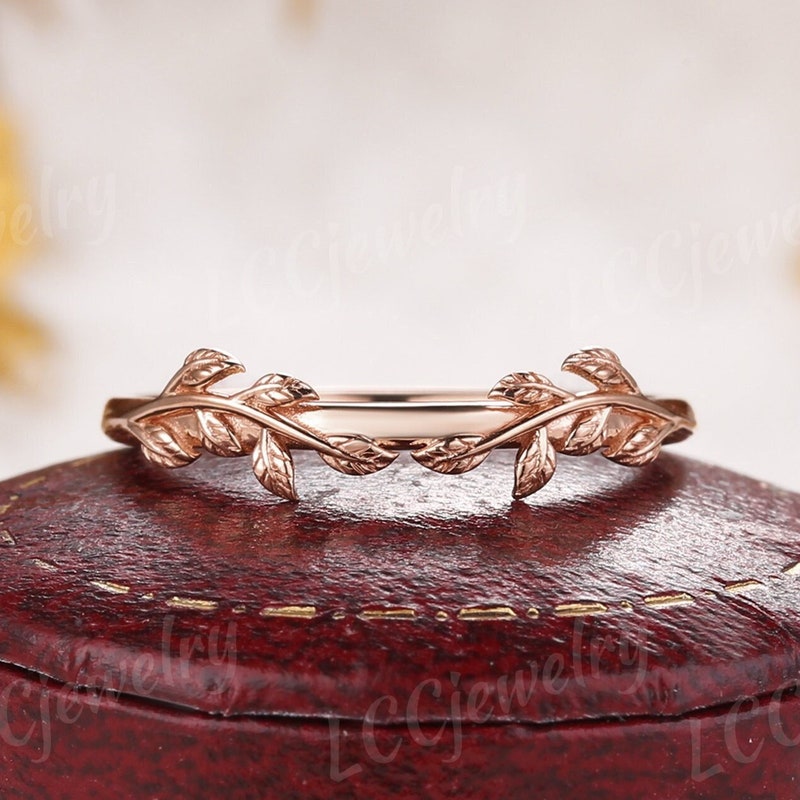 Leaf Wedding Band - Etsy