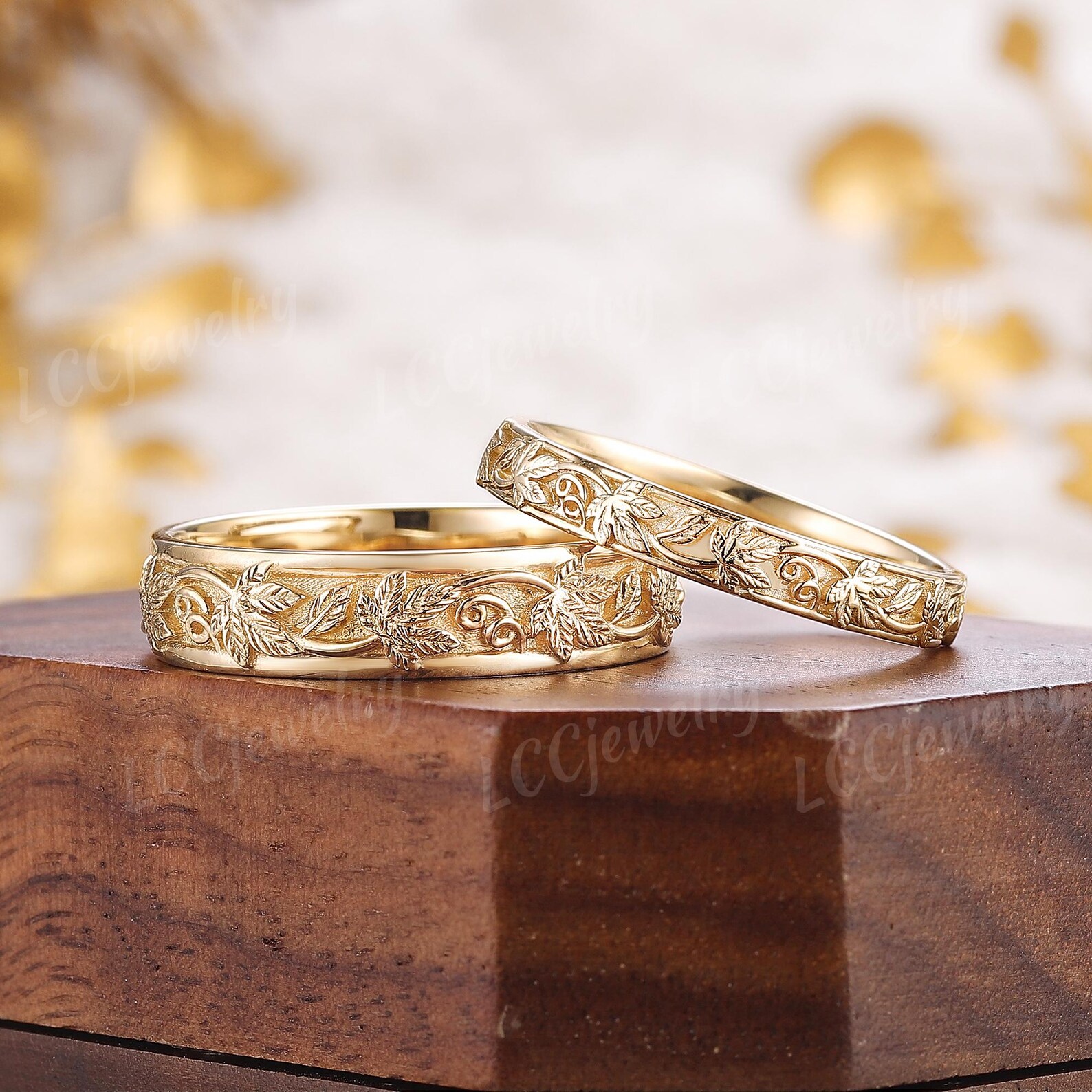 2pcs Nature Inspired Grape Leaf Design Couple Rings Set Yellow Gold ...