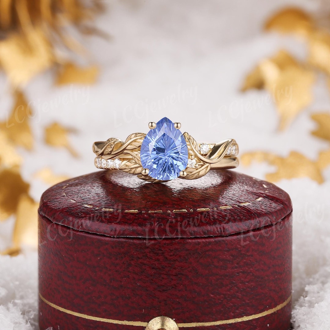 Unique Fireworks Cut Sapphire Engagement Ring Set Yellow Gold Nature ...