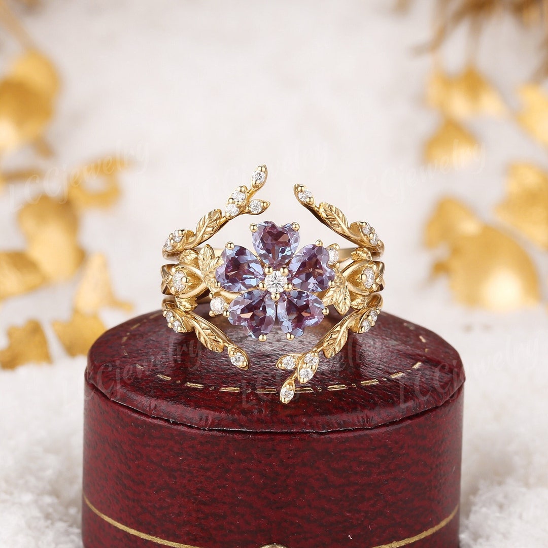 Unique Heart Shaped Alexandrite Engagement Ring Set Moissanite Ring ...