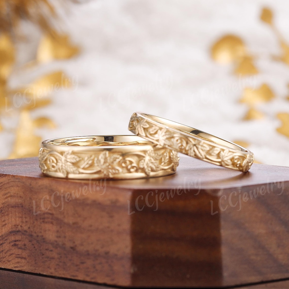 2pcs Nature Inspired Grape Leaf Design Couple Rings Set Yellow Gold ...