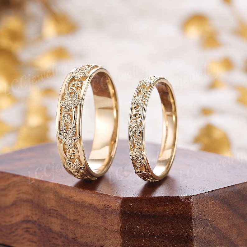 2pcs Nature Inspired Grape Leaf Design Couple Rings Set Yellow Gold ...