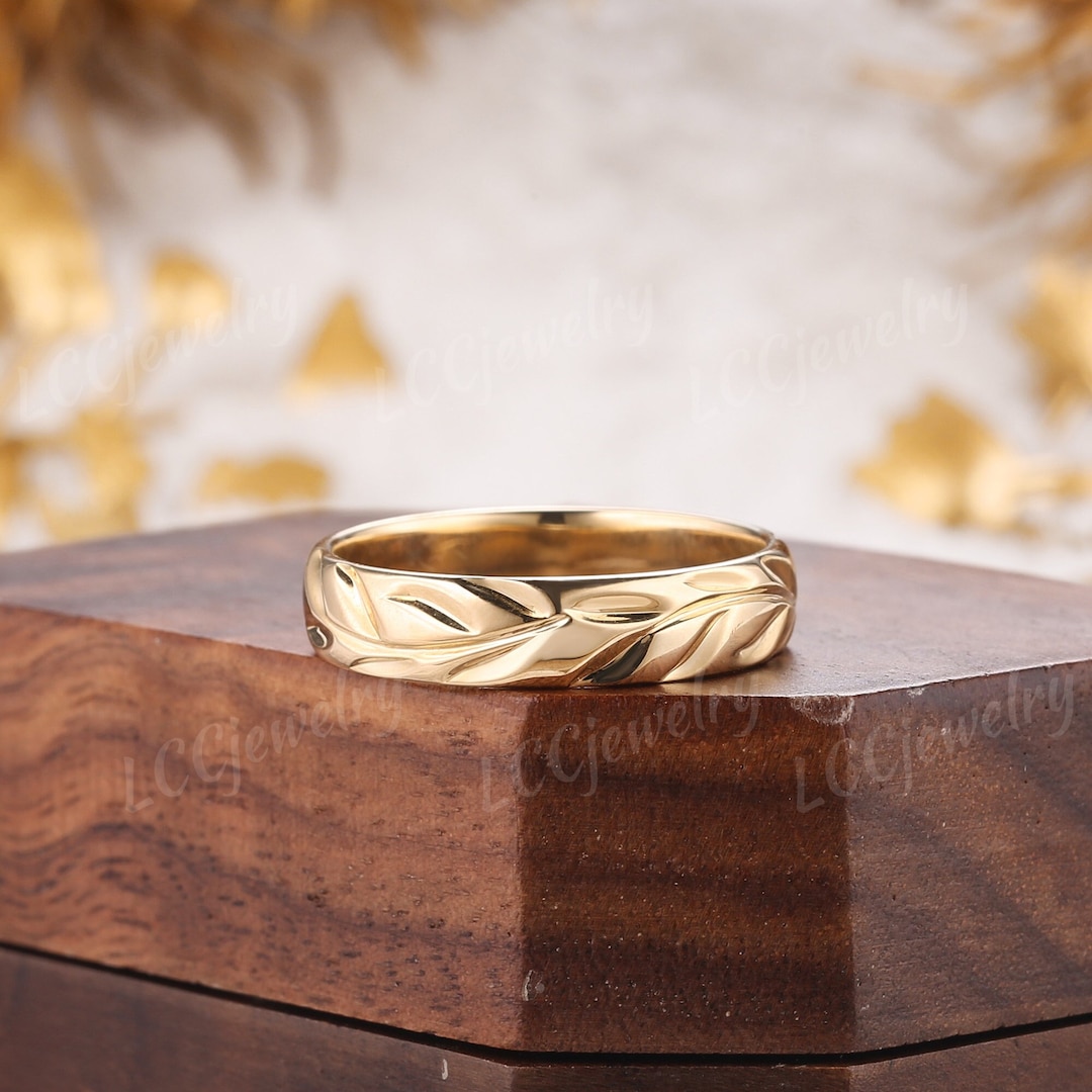 Vintage Leaf Design Wedding Band Mens Yellow Gold Nature Inspired ...