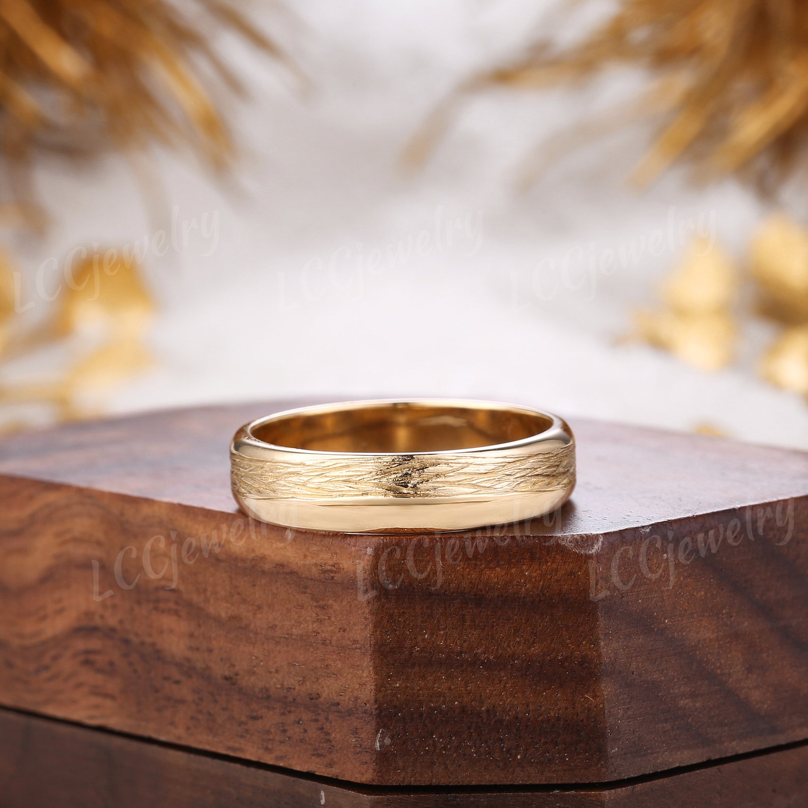 Nature Inspired Wood Grain Wedding Band Yellow Gold Bark Men Ring ...