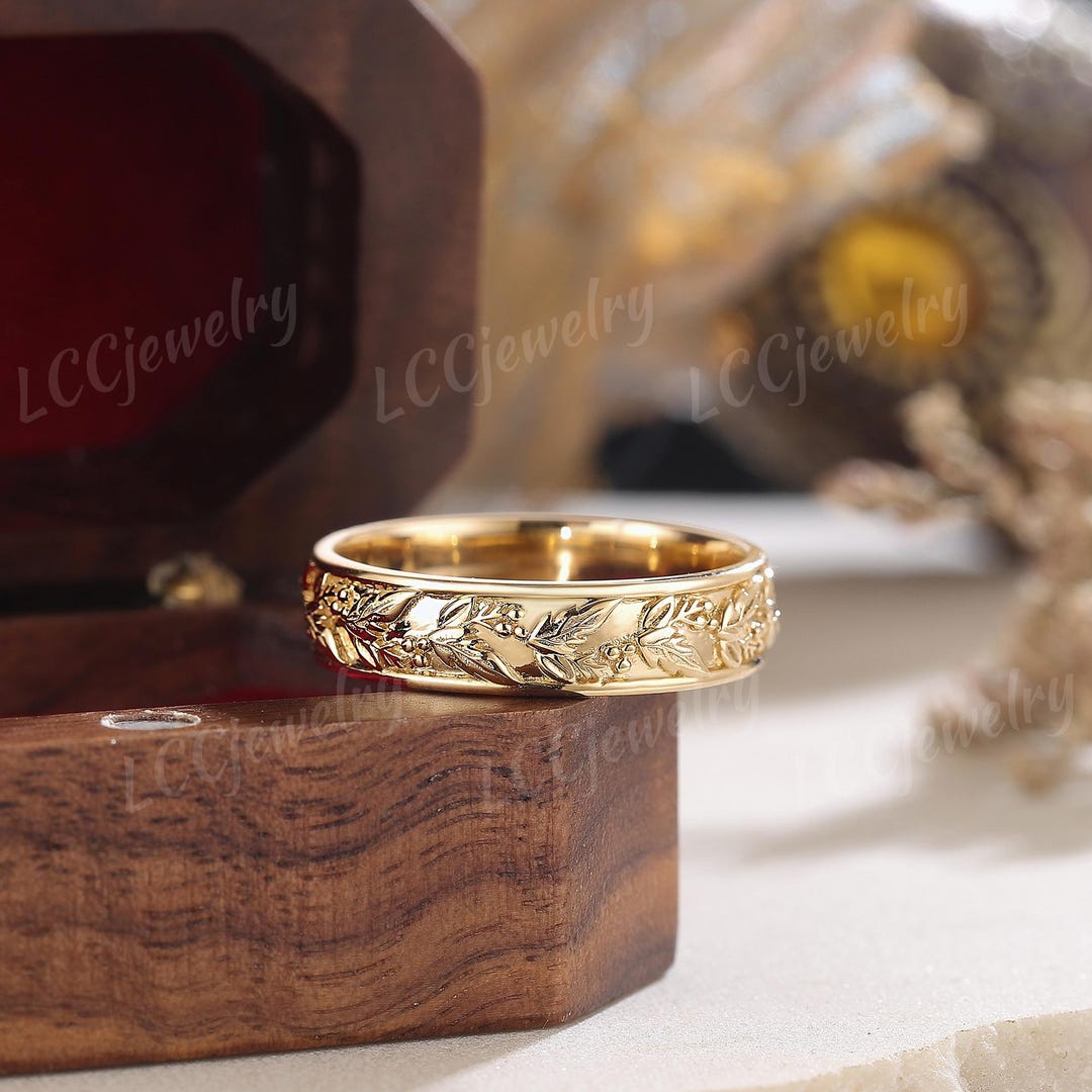 5.5MM Christmas Holly Leaves Wedding Band Nature Inspired December ...