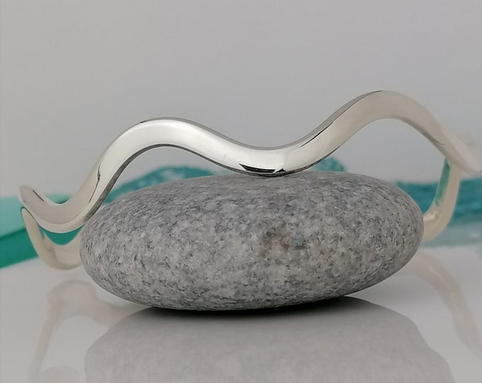 Gentle Wave 925 Sterling Silver Bangle, Gift, Gift for Her - Etsy UK