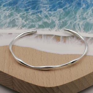 Sterling Silver Dainty Double Sided Wave Bangle - Etsy