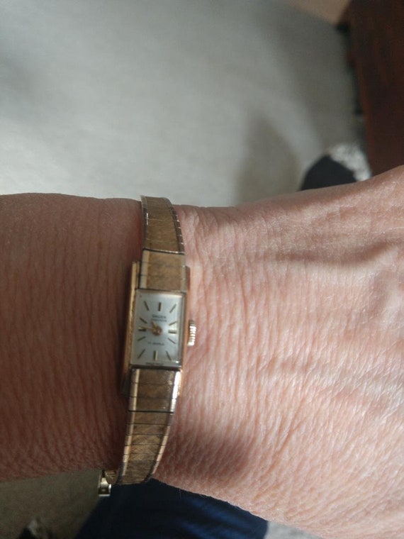 beautiful vintage 17 jewels - Gem