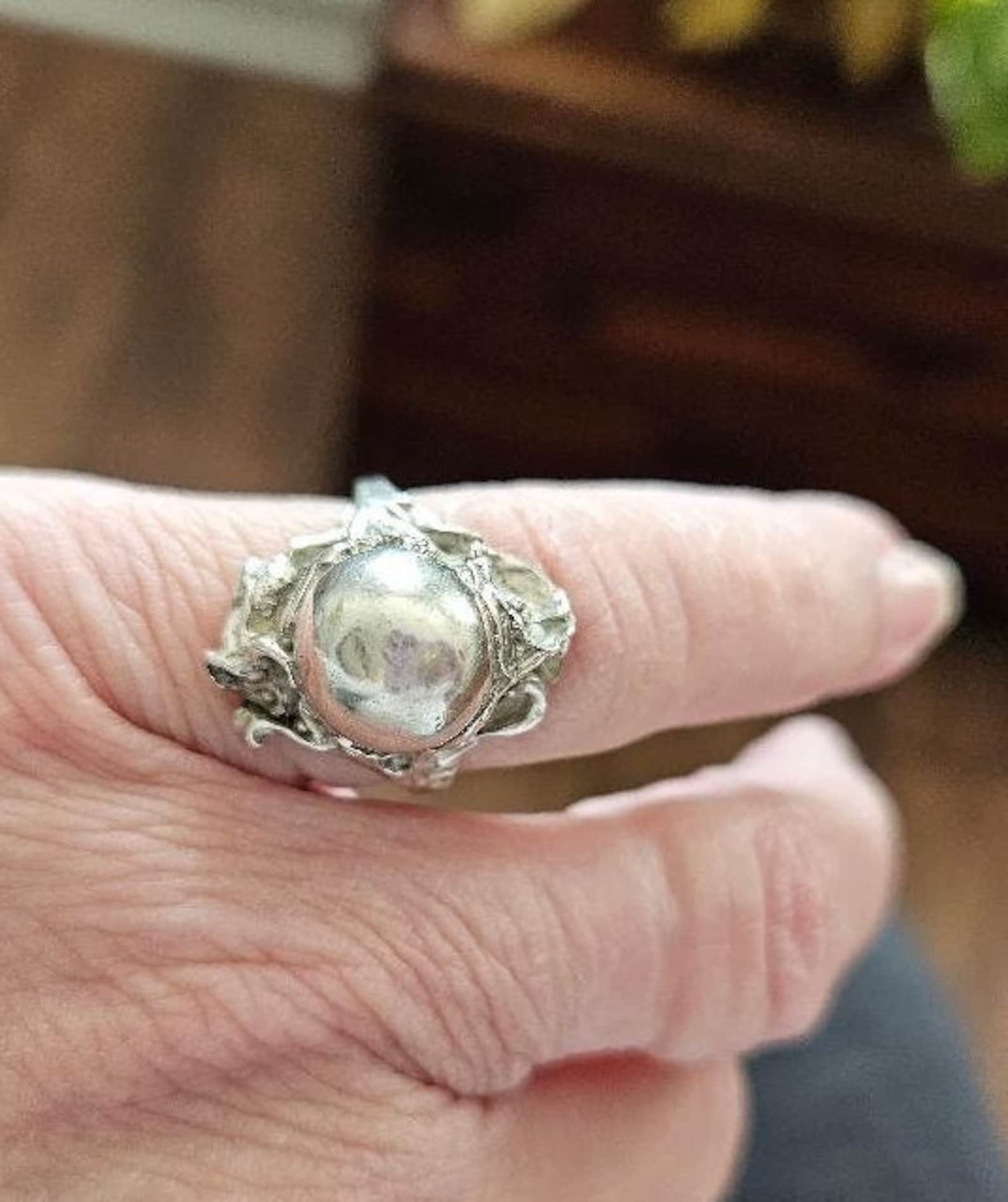 Heavy Sterling Silver Art Nouveau Dome and Flower Ring - Etsy