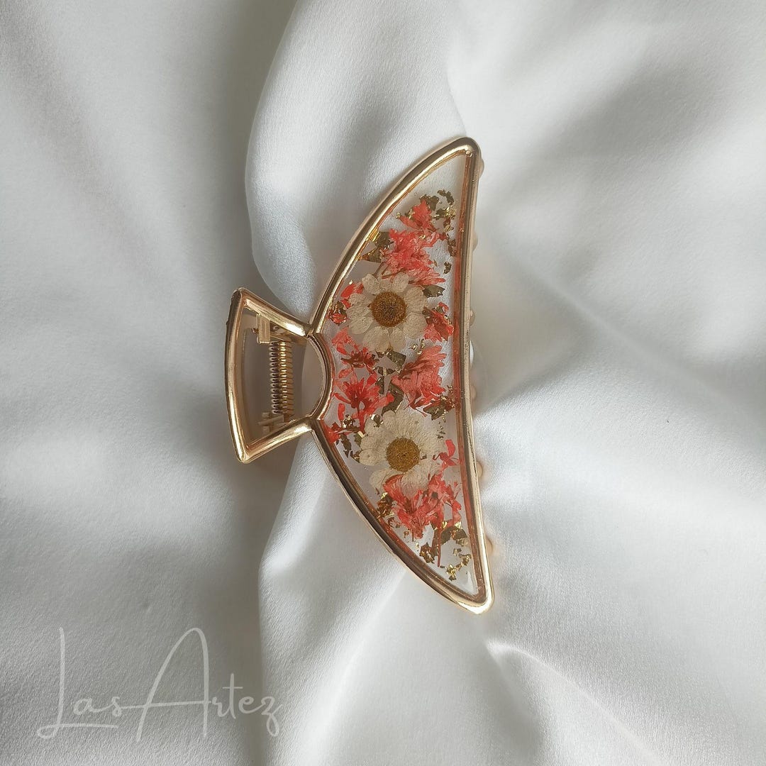 Pressed Wild Daisy & Wildflower Resin Hair Claw, ONLY 3, Halfmoon Metal Hair Claw, Handmade ...