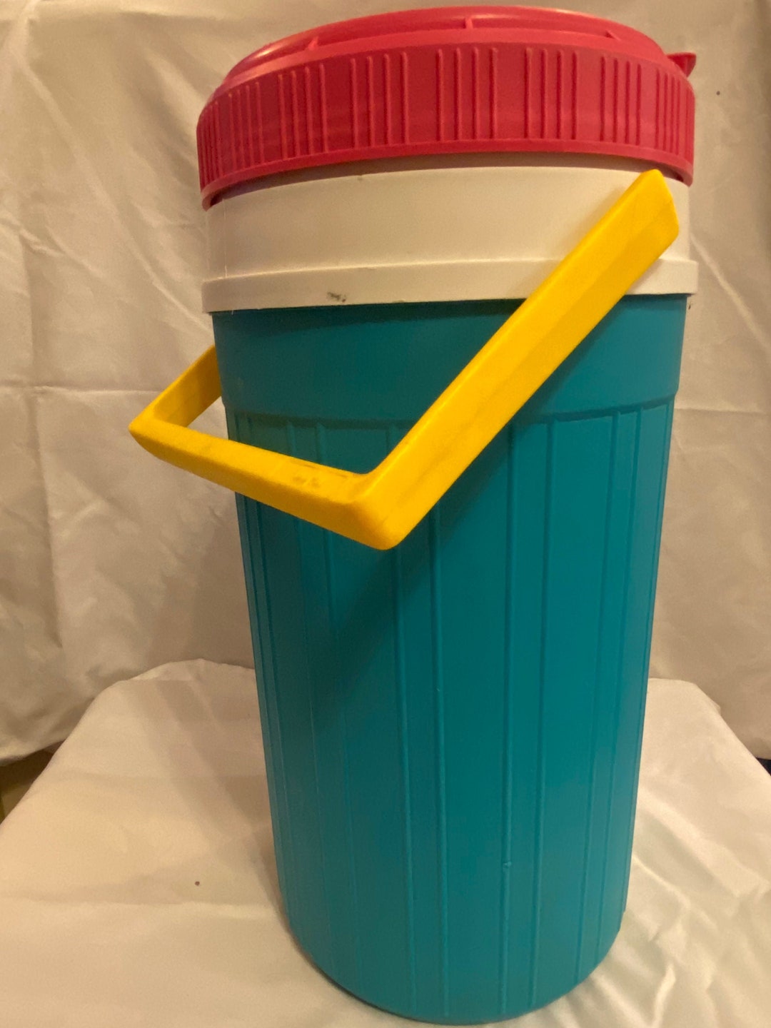1990's Retro 1 Gal. Igloo - Etsy
