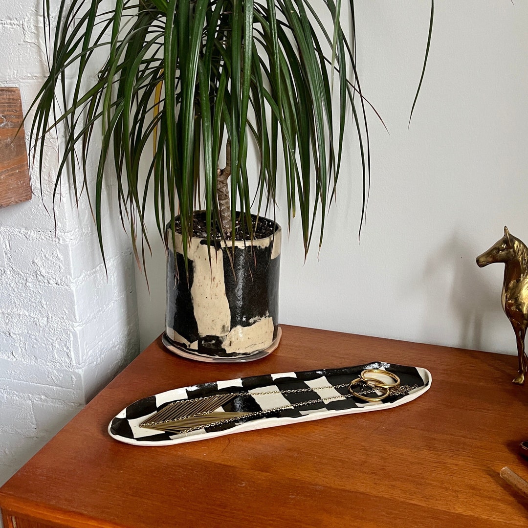 Checkered Ceramic Oval Catchall Modern Dresser Decor Handmade Ceramic ...