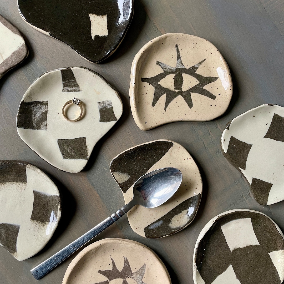 NEW Small Round Ceramic Spoon Rest | Speckled Spoons Rest Utensil ...