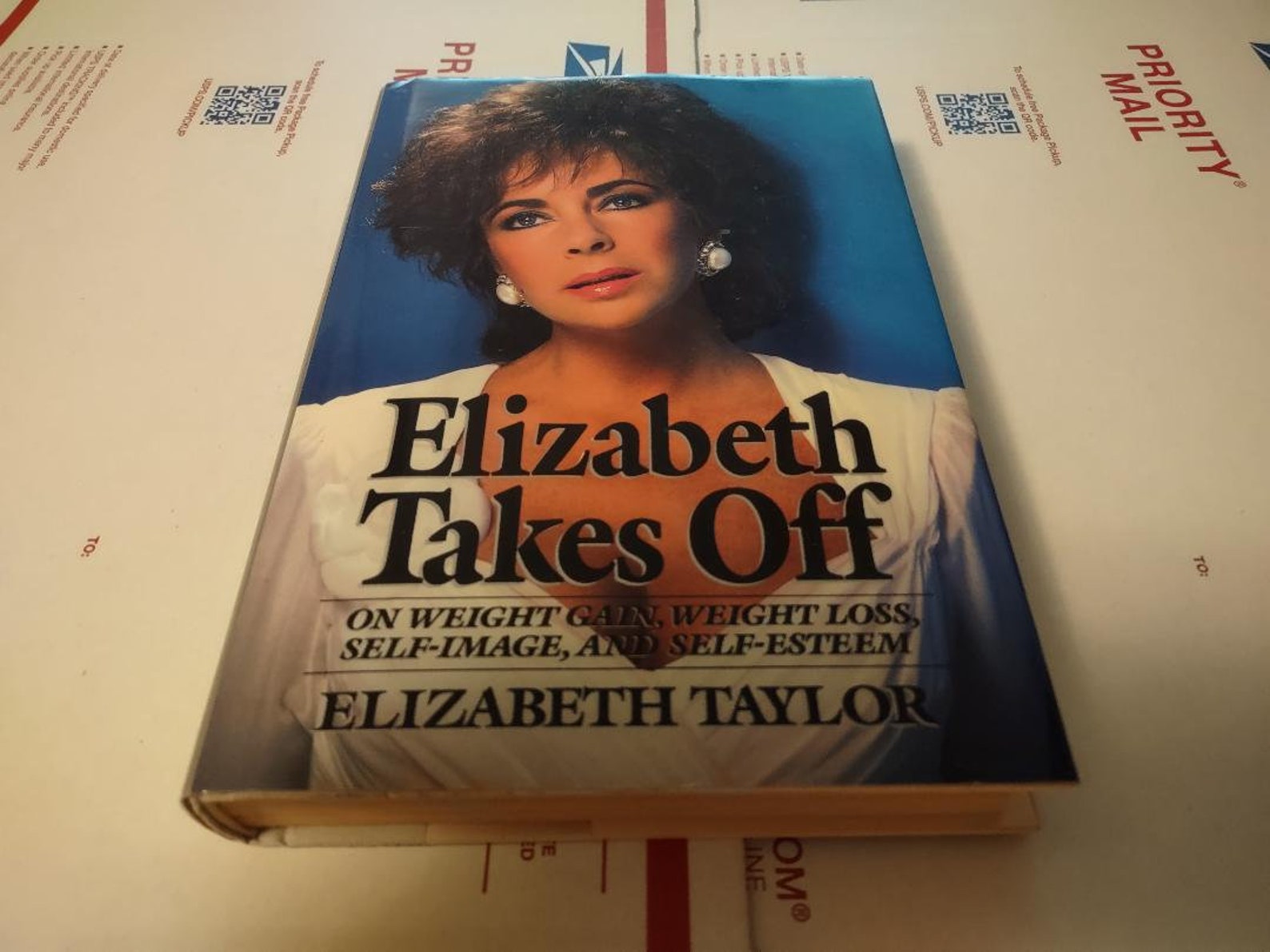 Elizabeth Takes off by Elizabeth Taylor 1st Edition 1st - Etsy Elizabeth Takes off by Elizabeth Taylor 1st Edition 1st - Etsy
