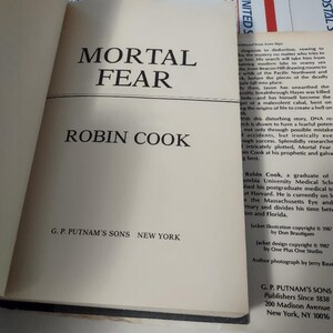 Mortal Fear by Robin Cook 1988 Hardcover First Edition & First Printing ...