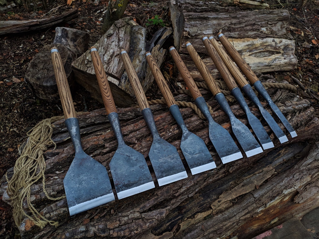 Chisel for a Wooden Frame. Carpenters Slick Chisel Set 9pcs. Straight ...