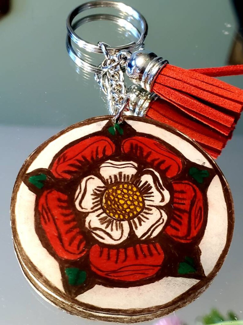 Tudor Rose Rose Keychain England Henry Viii Heraldic - Etsy