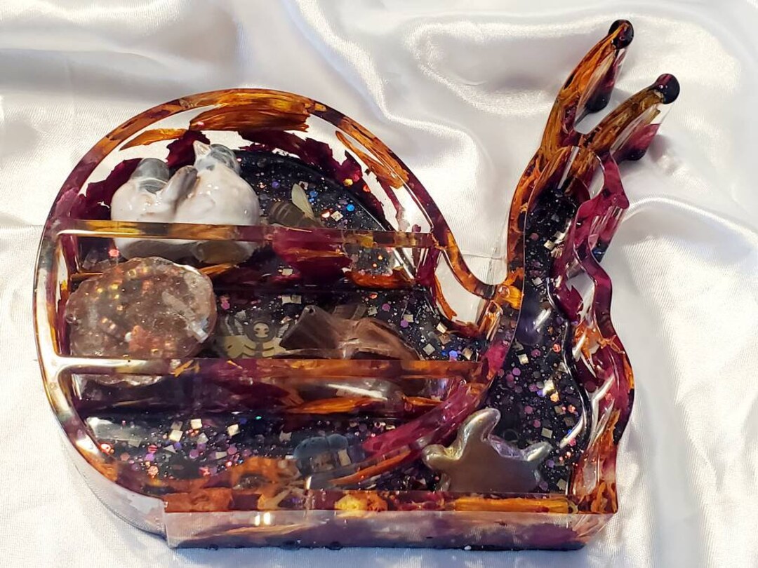 Cottage Core Snail Shelf, Essential Oil Shelf, Decorative Shelf, Snail ...