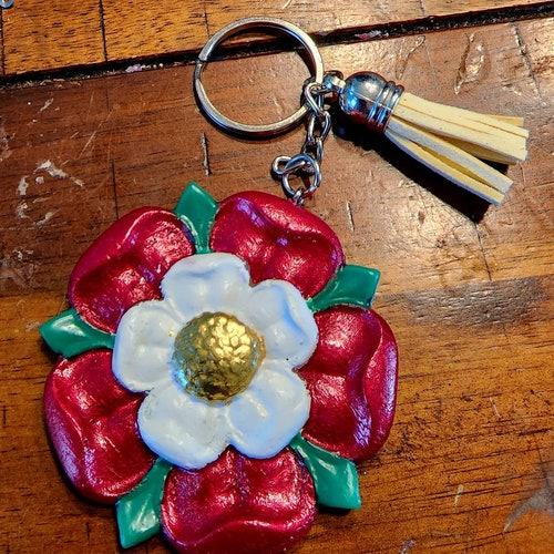 Tudor Rose Rose Keychain England Henry Viii Heraldic - Etsy
