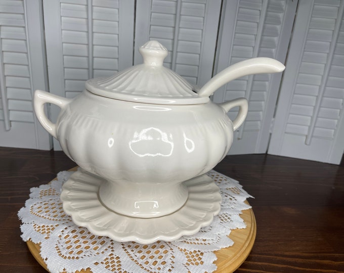 Vintage Ribbed California Calif Orig Pottery White Soup Tureen With Lid ...