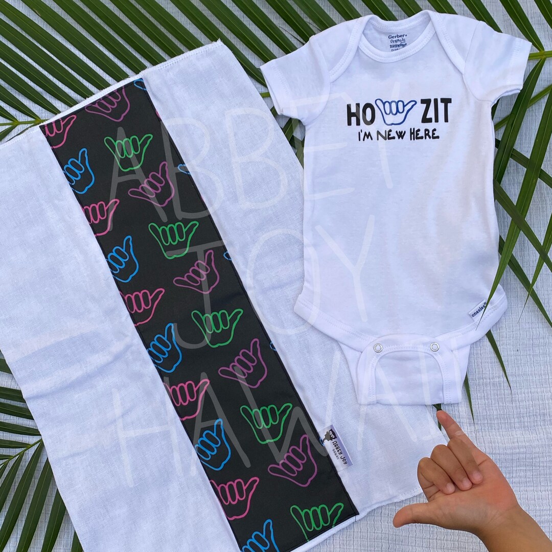 Howzit I’m New Here Gift Set - Shaka Hawaii - Newborn Gift Set ...