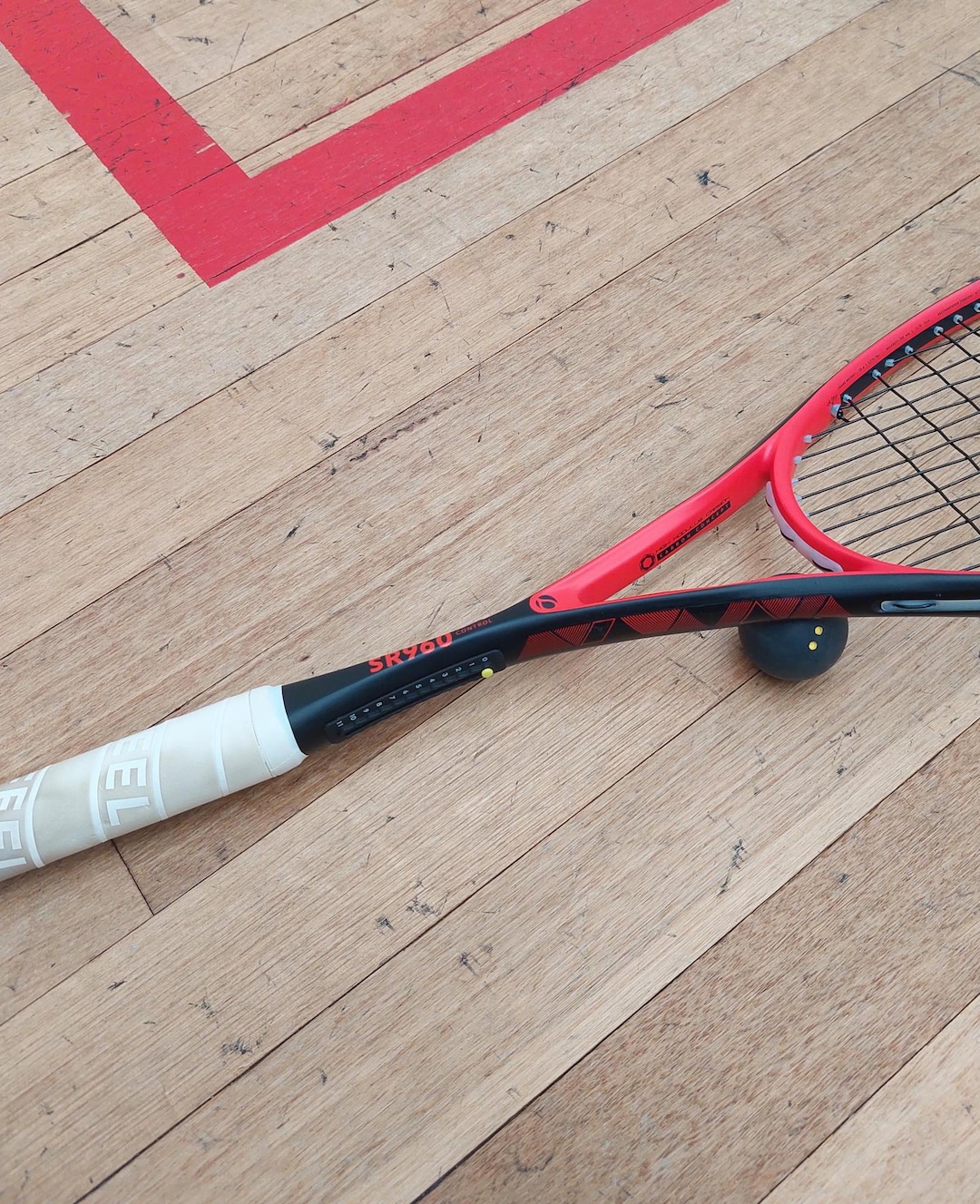 Squash Scorekeeper – the ORIGINAL Scoring Right Squash Racquet Mounted ...