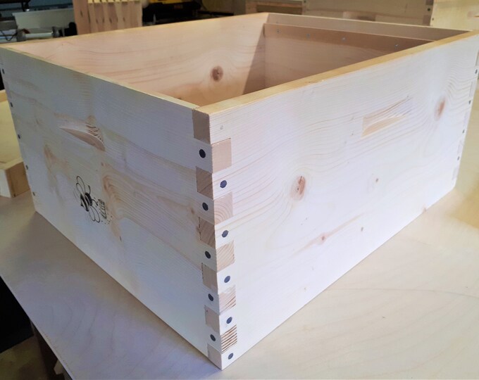 Deep brood Box for Your Langstroth Beehive - Etsy Canada