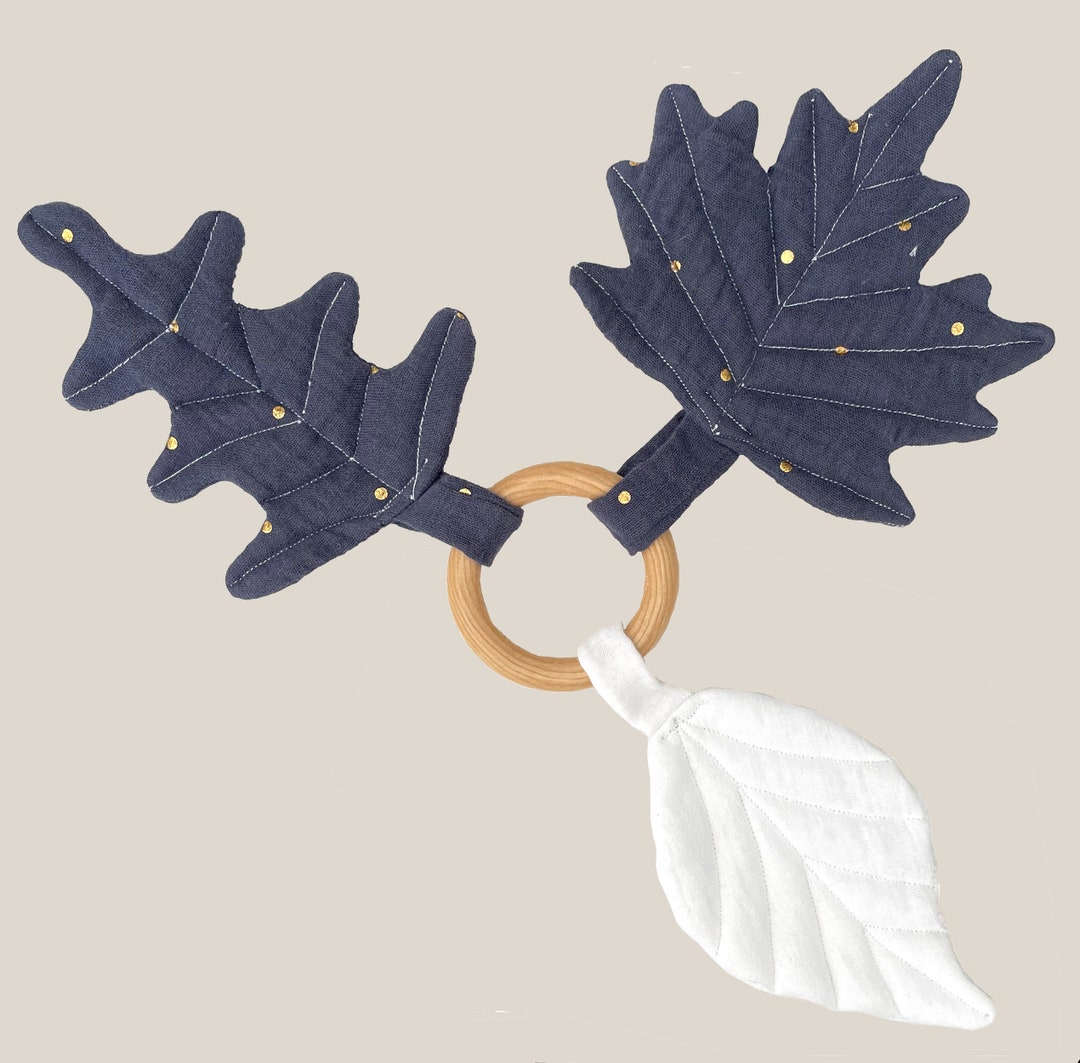 Rattle Leaves Teething Ring Forest Rattle Oak Leaf Toy Baby Trend ...