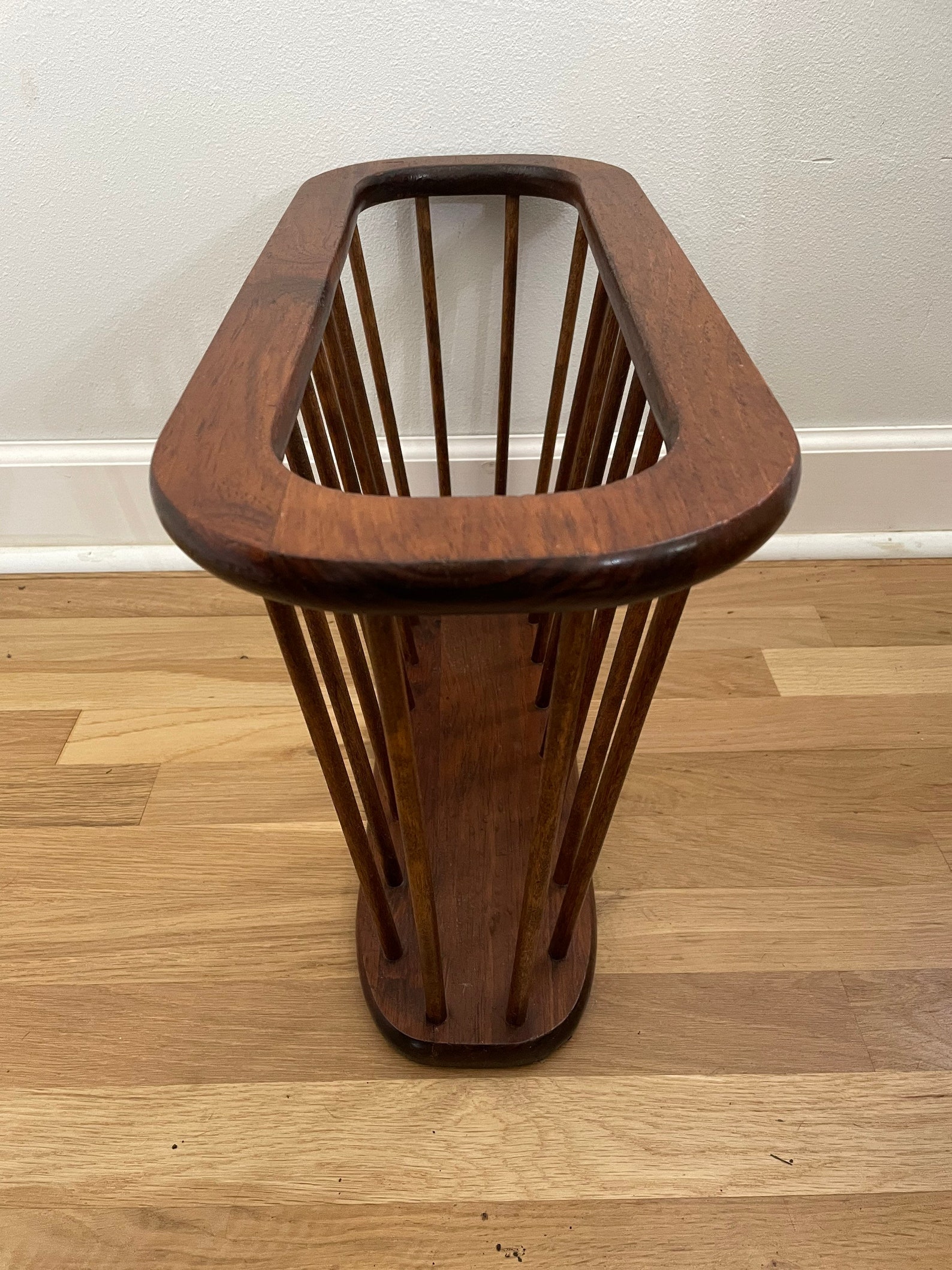 Vintage Cornwall Industries Mid Century Spindle Magazine Rack After ...