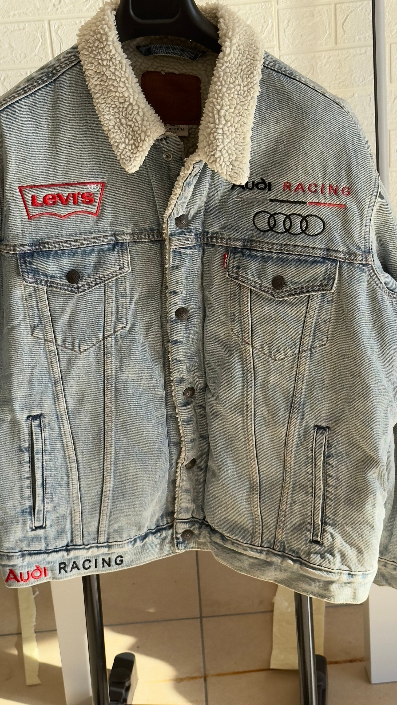 Vintage Levi's Sherpa Trucker Jacket, Handmade Racing Design (size XL ...