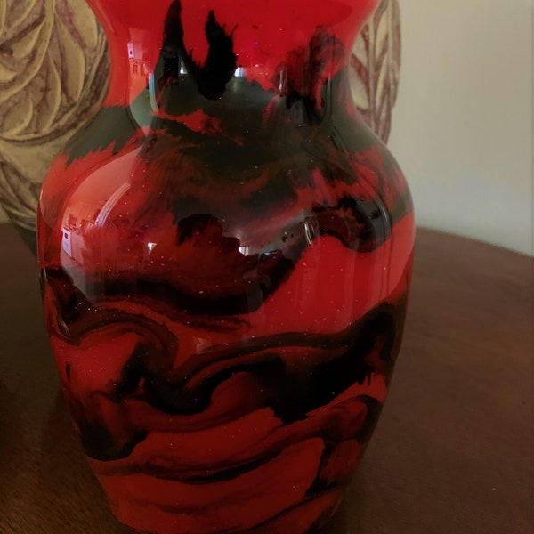 Red Black Vase - Etsy