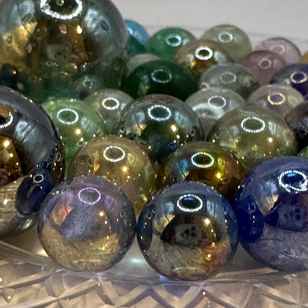 35 Vintage and Modern Iridescent Marbles by Multiple Glass ...