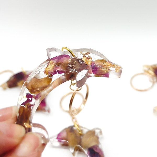 Resin Keychains - Etsy Canada