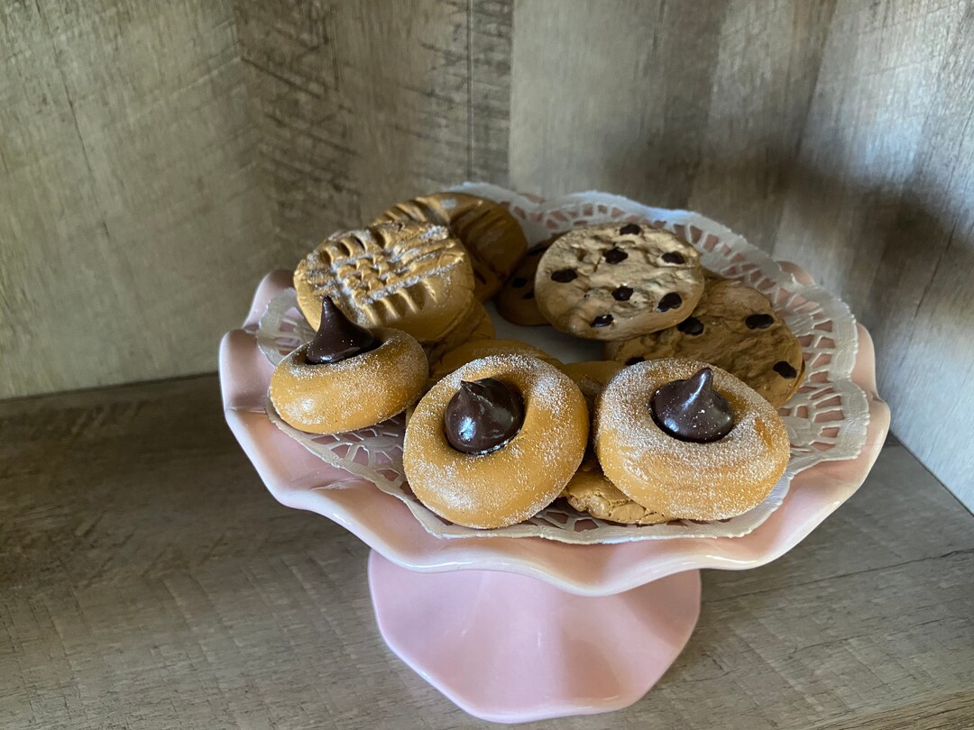 Fake Peanut Butter Hershey Kiss Thumb Print Cookies - Etsy