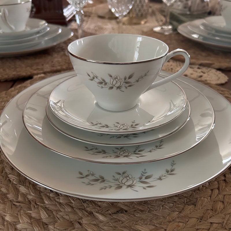 8 Place Settings - Etsy