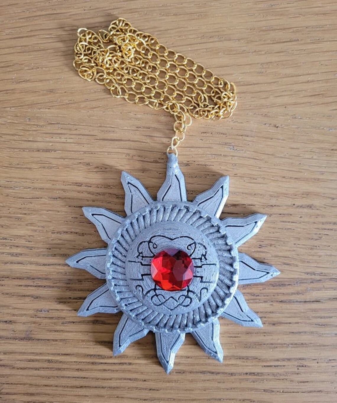 Holy Symbol of Ravenkind Necklace: Curse of Strahd D&D Prop, 3D Printed ...