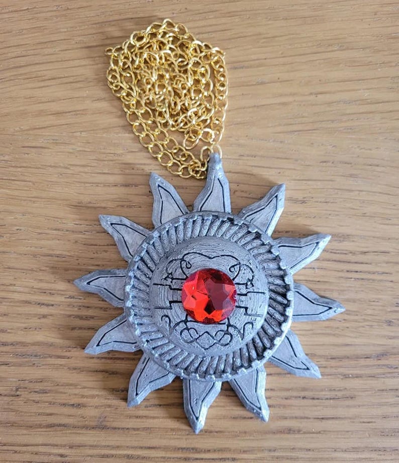 Holy Symbol of Ravenkind Necklace: Curse of Strahd D&D Prop, 3D Printed ...