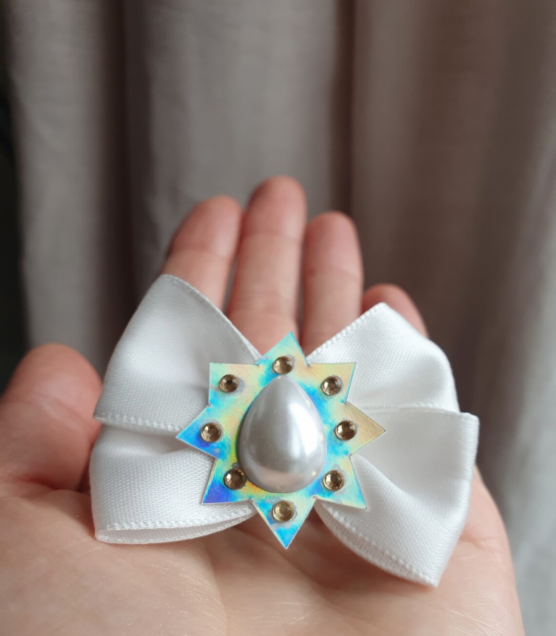 A Pair of Royal Bows | Etsy