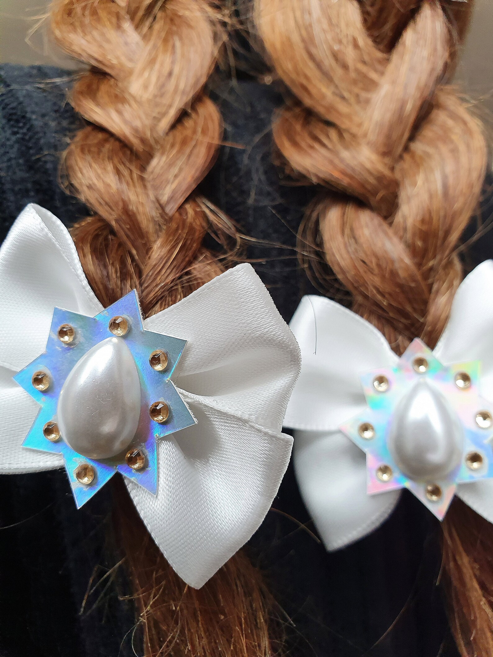 A pair of Royal Bows | Etsy
