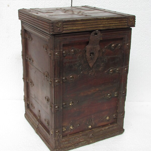 Old Wooden Storage Box - Etsy