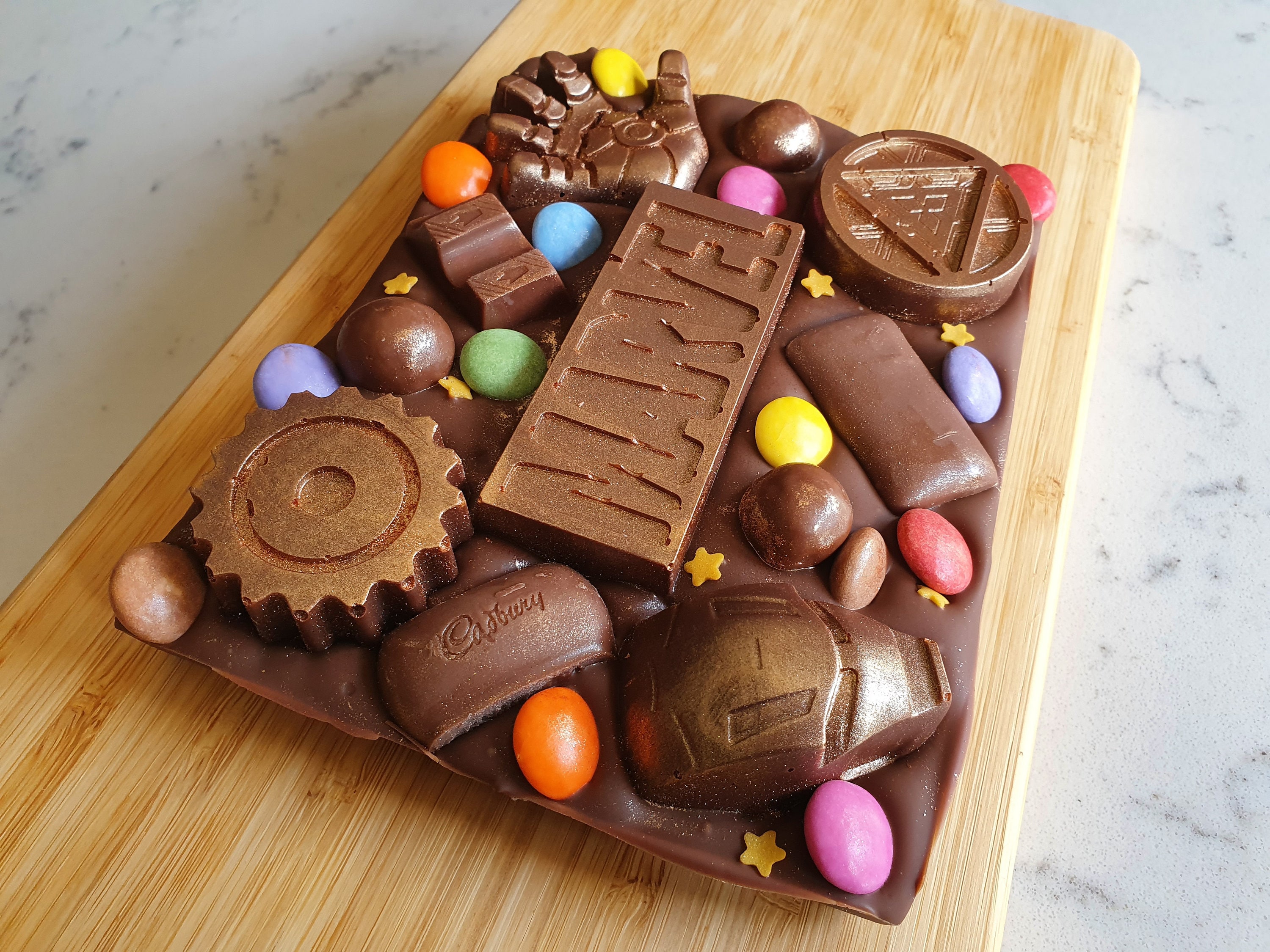 Marvel Chunky Milk Chocolate Slab – Superheroes Gift, Iron Man, Fun ...