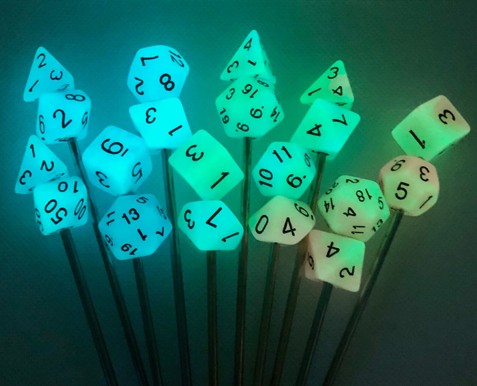 D&D Dice glow in the Dark - Etsy